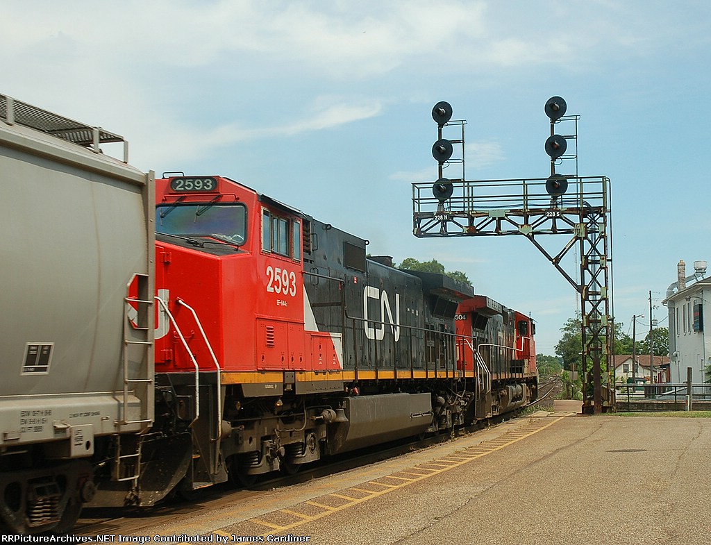 CN 330